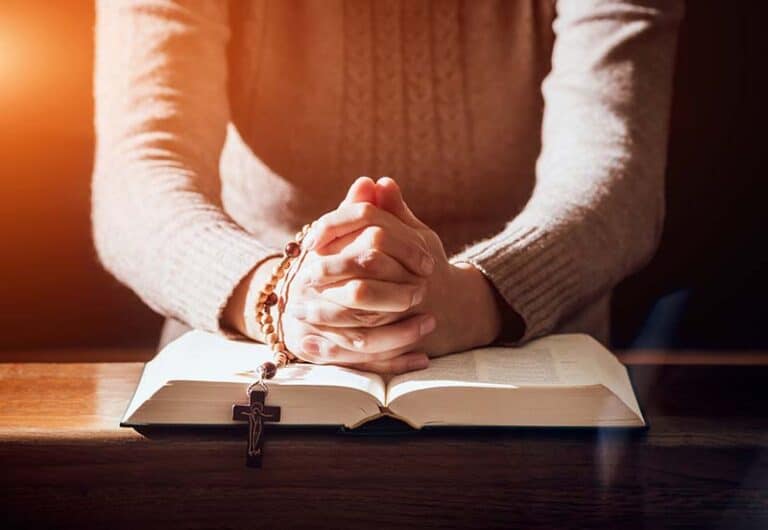 When All You Can Do Is Pray + 5 Reasons Prayer Helps Others