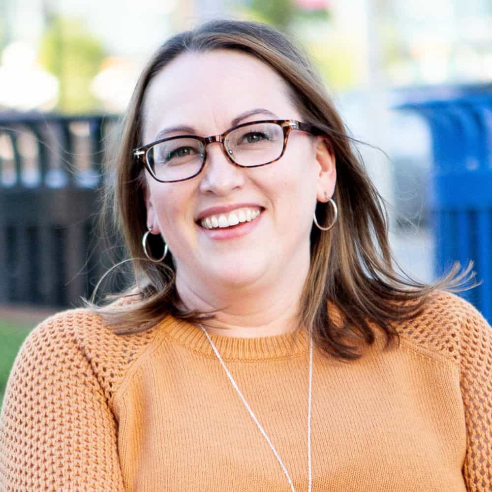 How to Love People Well: 4 Biblical Truths to Love Like Jesus