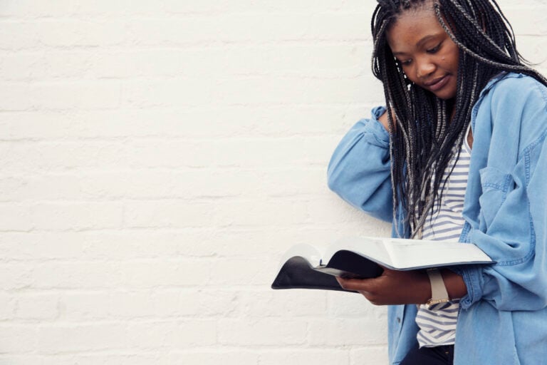 10 Bible Verses for Waiting on God With Patience
